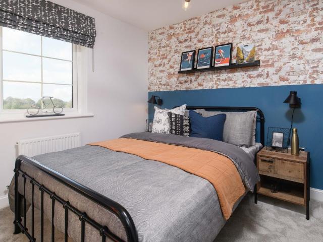 4 bed house for sale