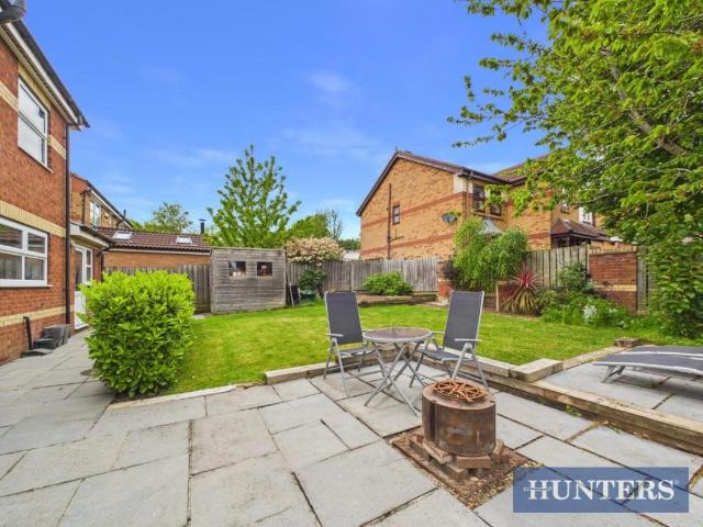 4 bed house for sale