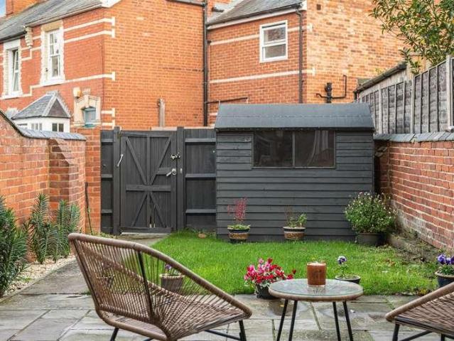 4 bed house for sale
