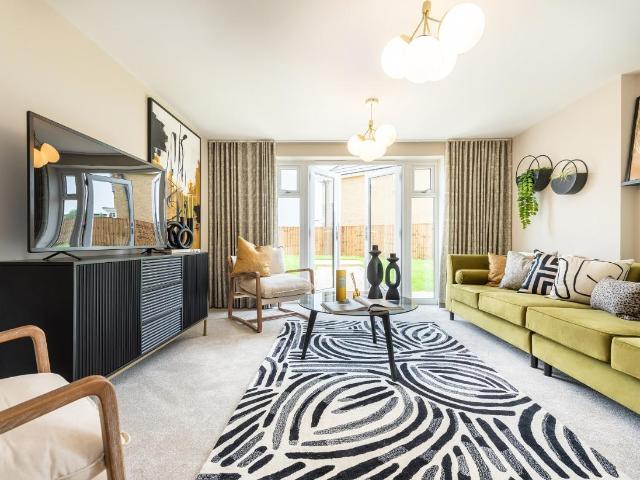 4 bed house for sale