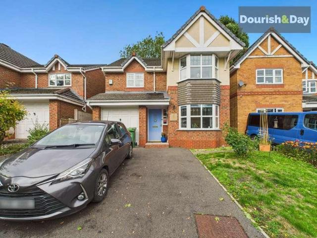 4 bed house for sale