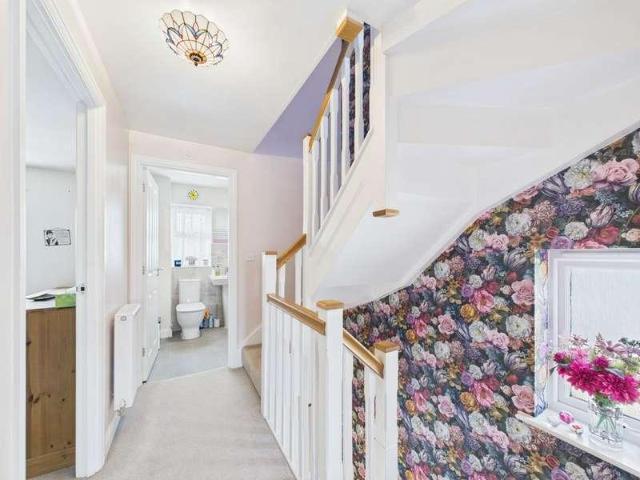 4 bed house for sale