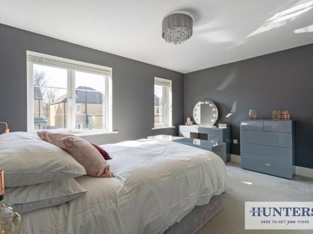 4 bed house for sale
