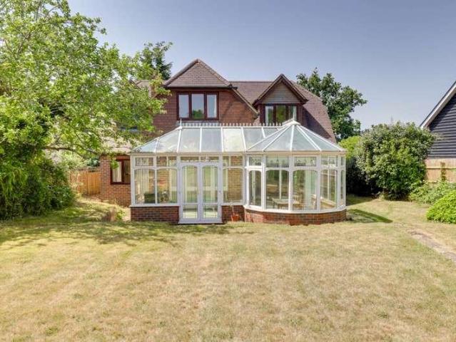 4 bed house for sale
