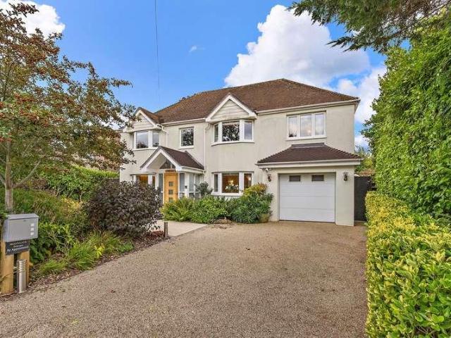 4 bed house for sale