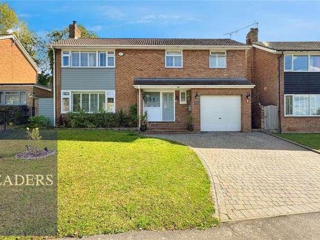 4 bed house for sale