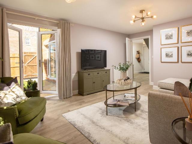 4 bed house for sale