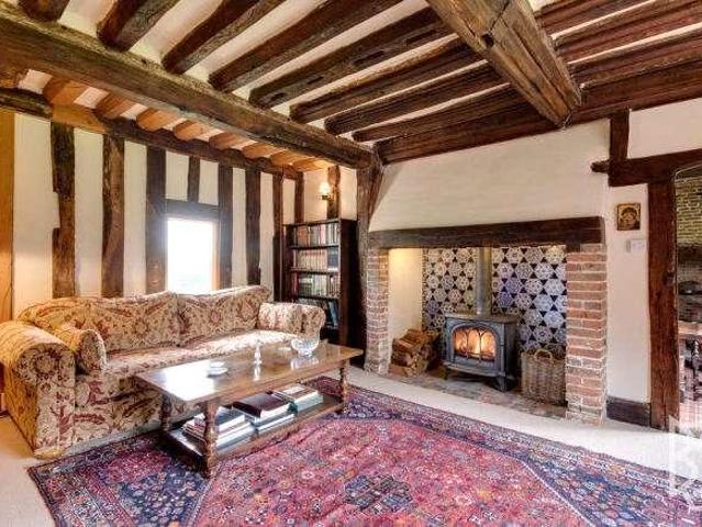 4 bed house for sale