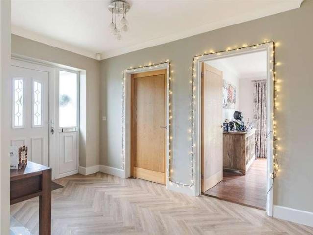 4 bed house for sale