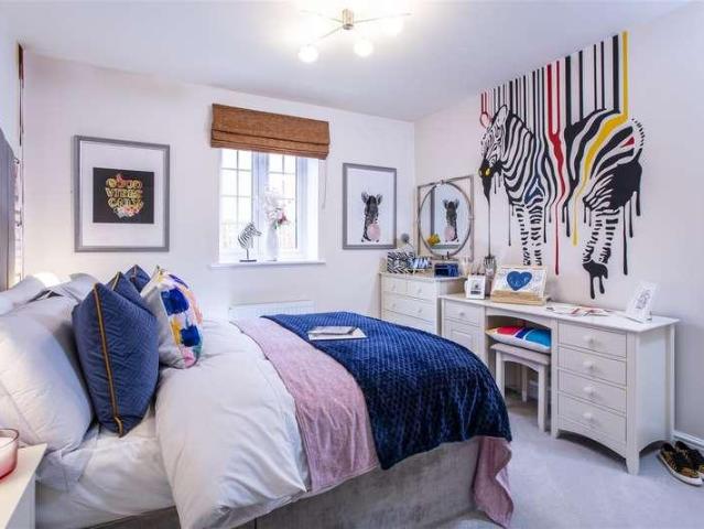 4 bed house for sale