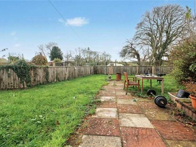 4 bed house for sale