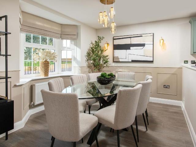 4 bed house for sale
