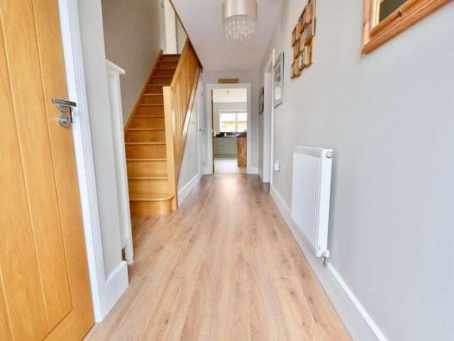 4 bed house for sale