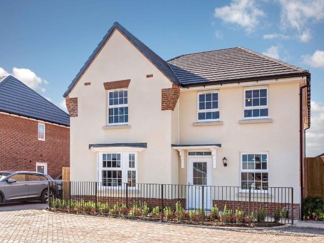 4 bed house for sale