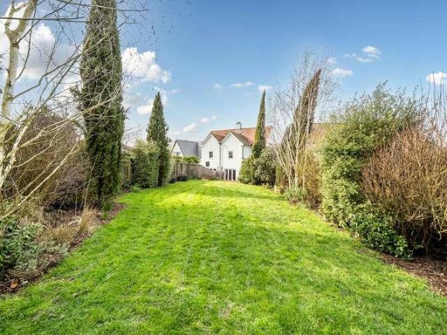 4 bed house for sale