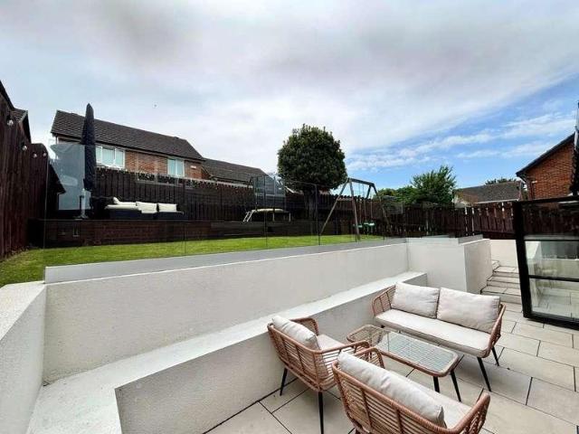 4 bed house for sale