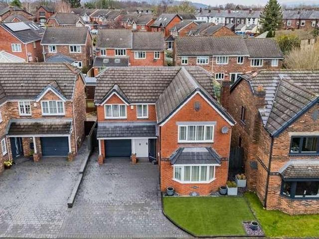 4 bed house for sale