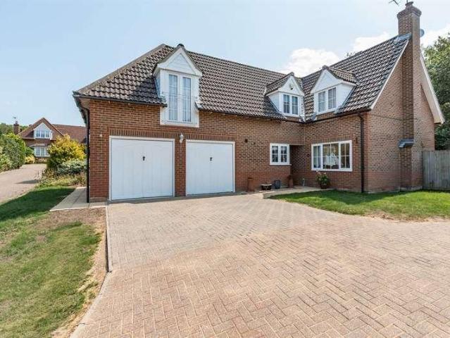 4 bed house for sale