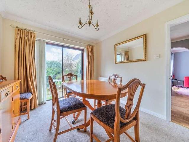 4 bed house for sale
