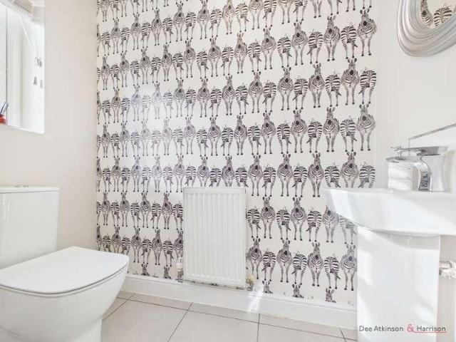 4 bed house for sale