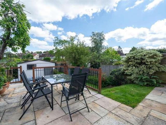 4 bed house for sale