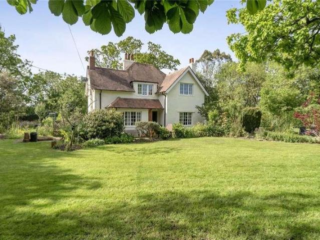 4 bed house for sale