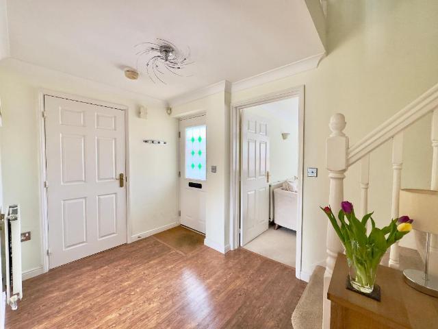 4 bed house for sale