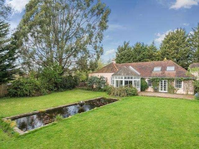 4 bed house for sale