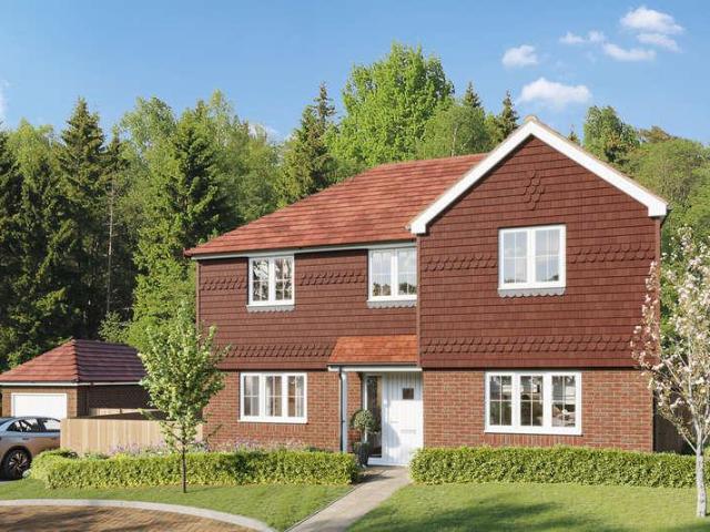 4 bed house for sale