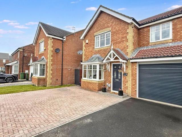 4 bed house for sale