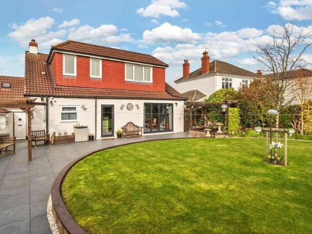 4 bed house for sale