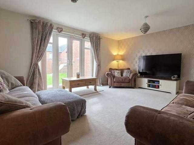 4 bed house for sale