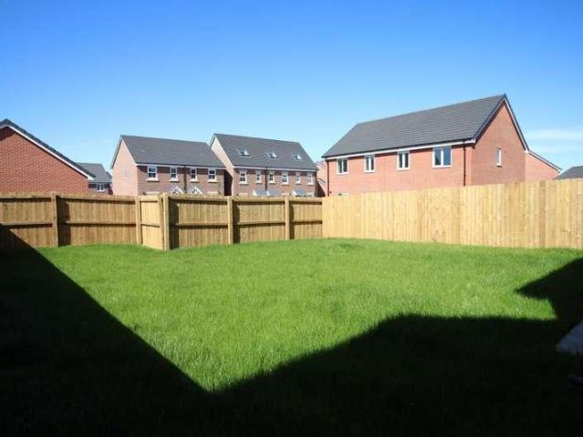 4 bed house for sale