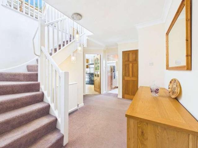 4 bed house for sale