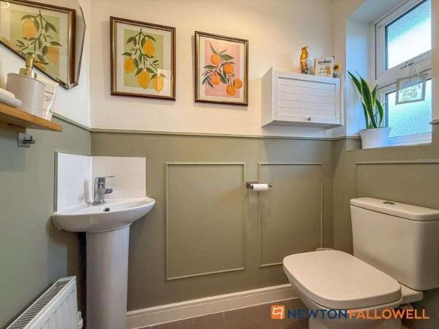 4 bed house for sale