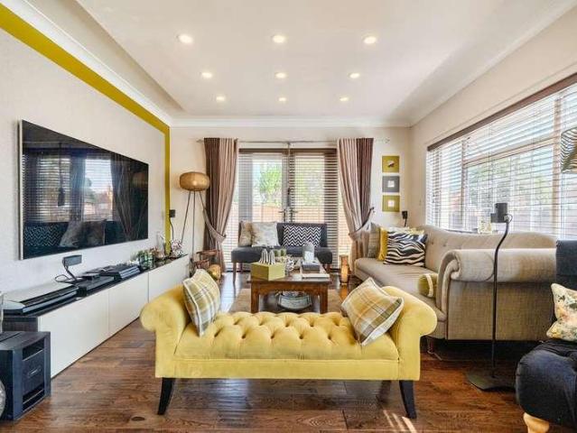 4 bed house for sale