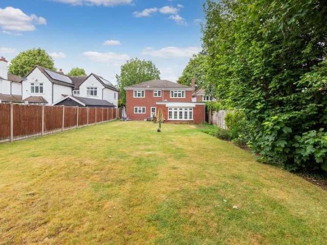 4 bed house for sale