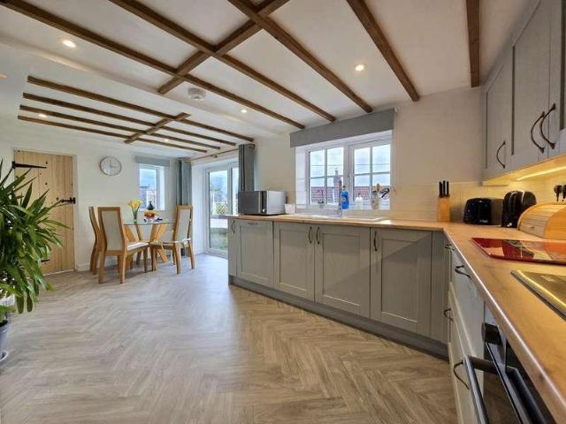 4 bed house for sale
