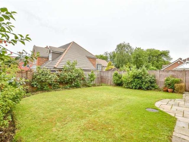 4 bed house for sale