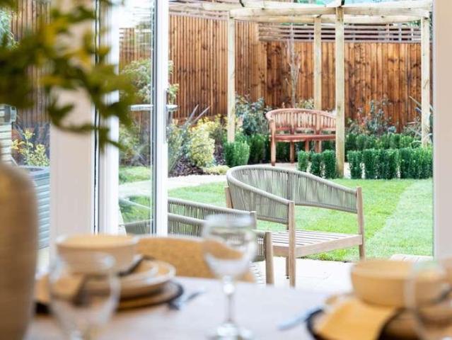 4 bed house for sale
