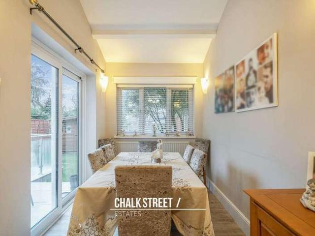 4 bed house for sale
