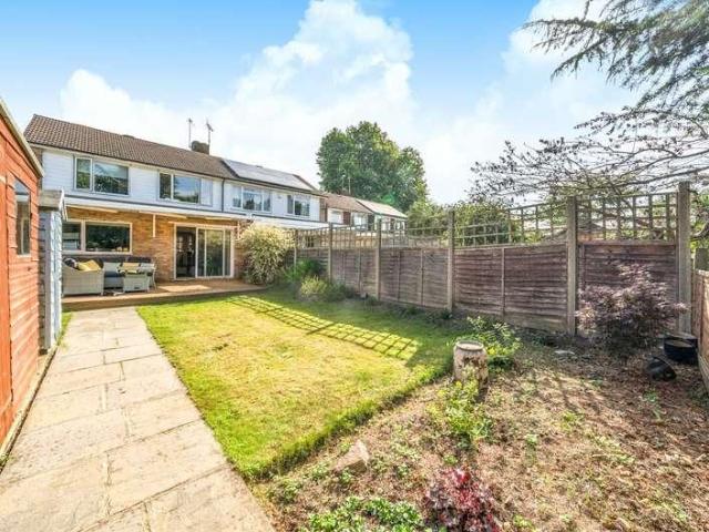 4 bed house for sale