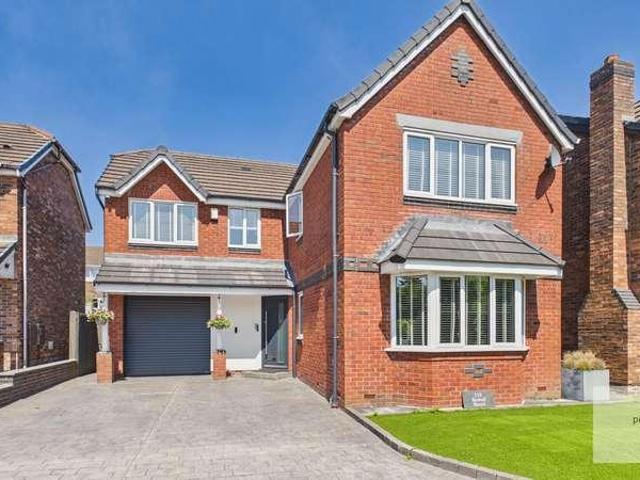 4 bed house for sale