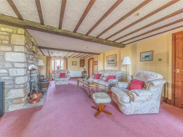 4 bed house for sale
