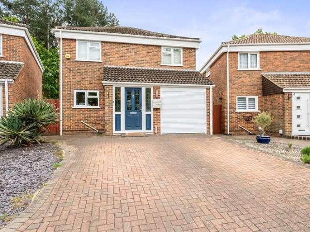 4 bed house for sale