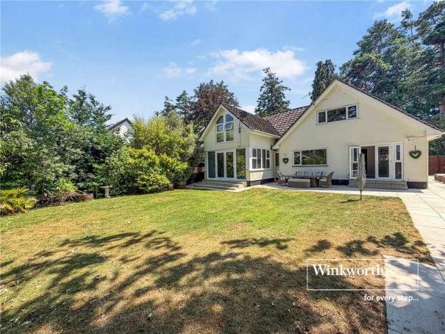 4 bed house for sale