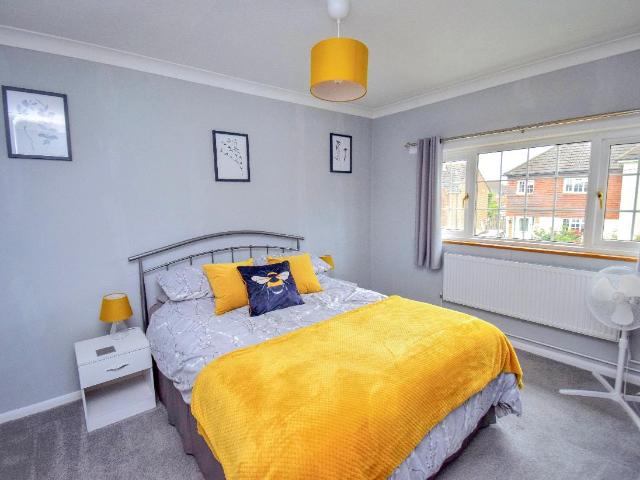 4 bed house for sale