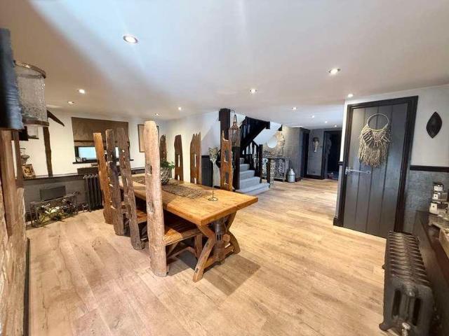 4 bed house for sale