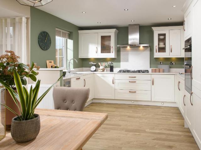 4 bed house for sale