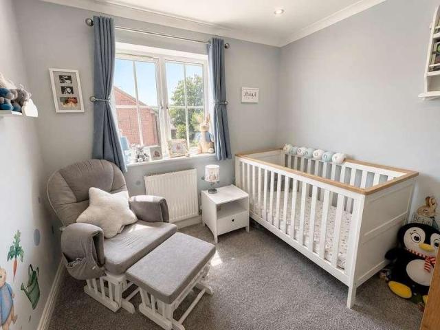 4 bed house for sale